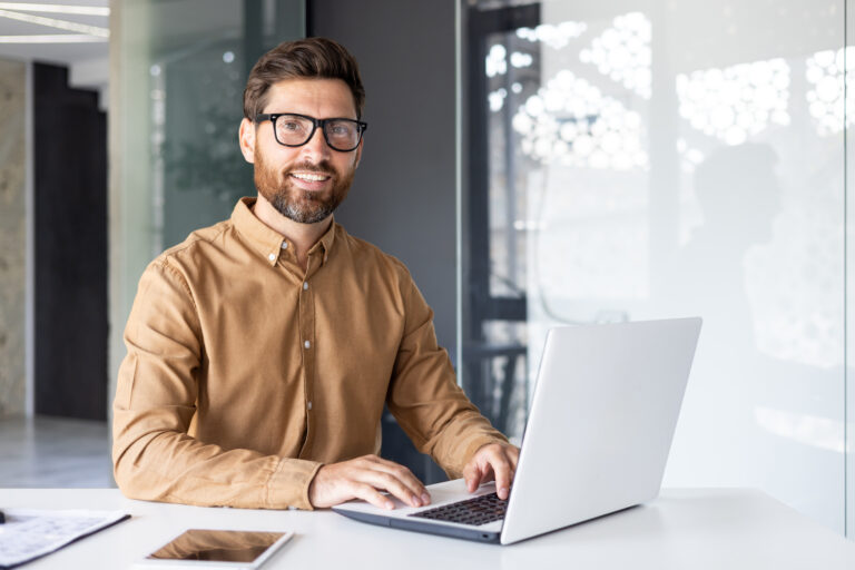 How To Start a Career in IT (Career Path Guide)