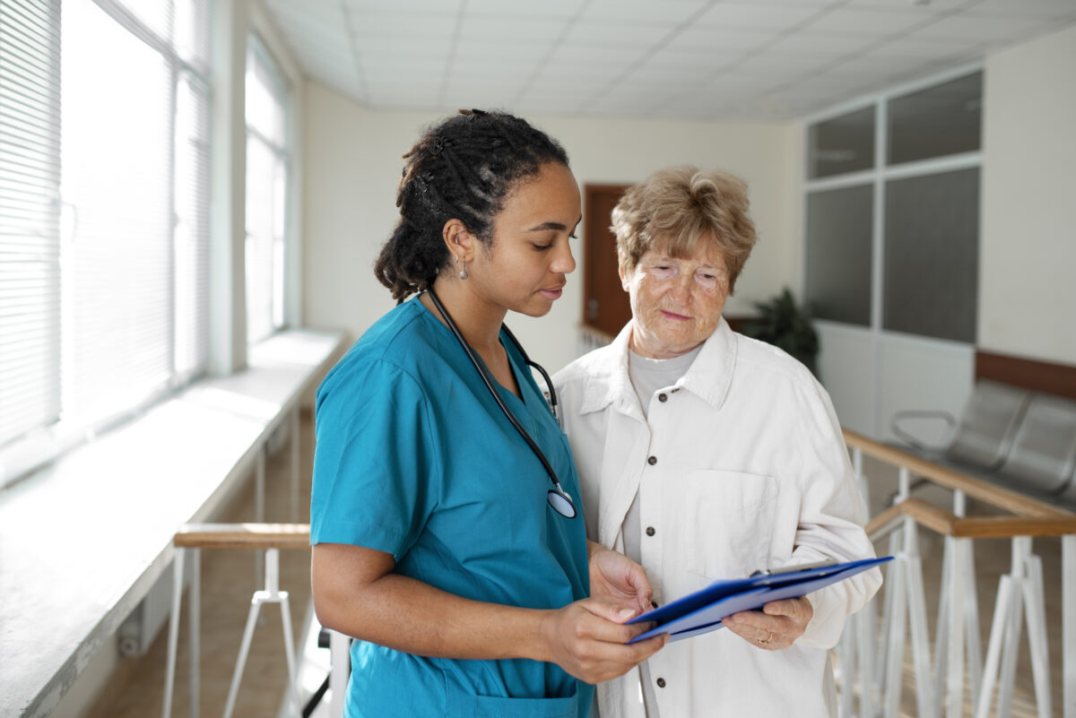 How to Get a Medical Assistant Externship [Guide]