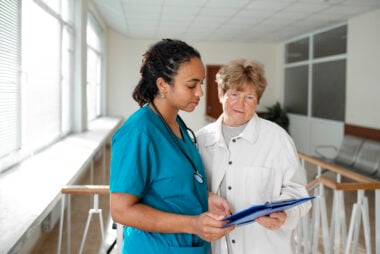 How to Get a Medical Assistant Externship [Guide]