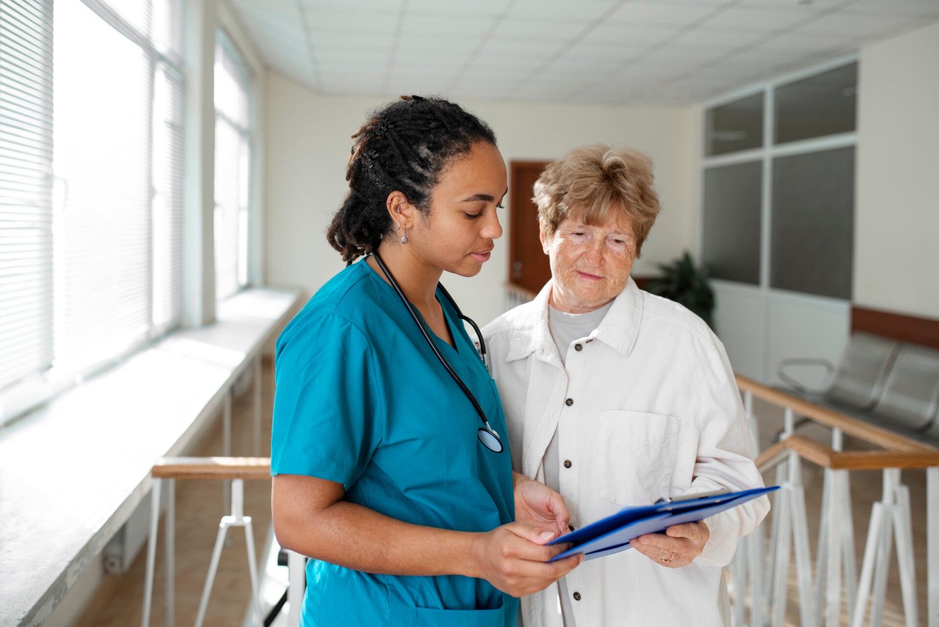 How to Get a Medical Assistant Externship [Guide]